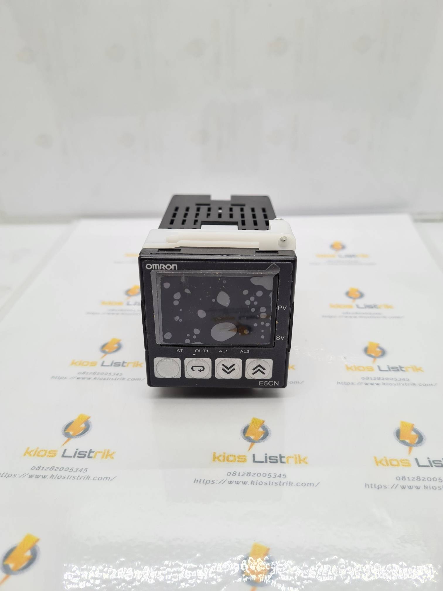 Temperature Controller Omron E5CN-R2MT-500 240V - kioslistrik